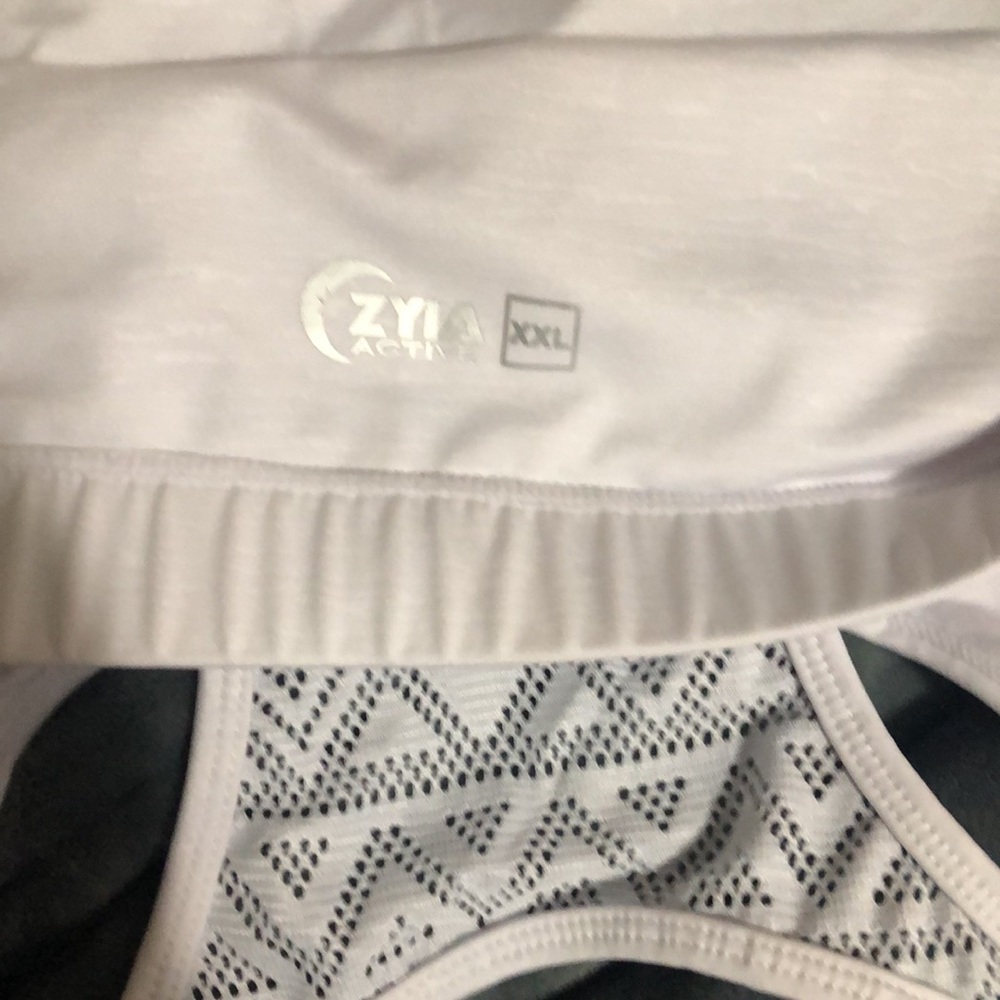 Zyia White Bomber Bra With Mermaid Leggings Gem
